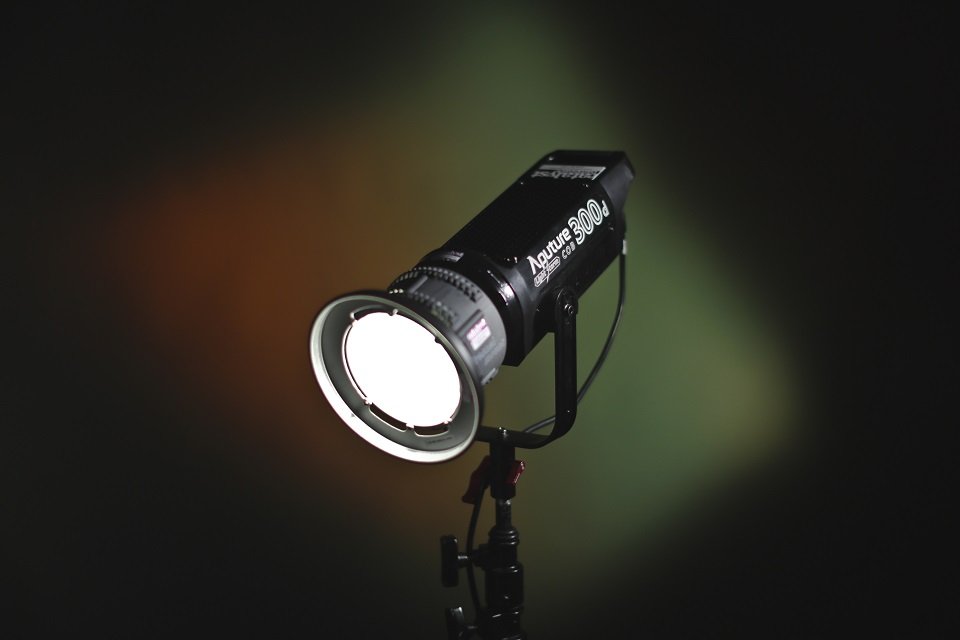 Aputure 300D MK2 Daylight LED / super light & bright! - Catalyst Cameras