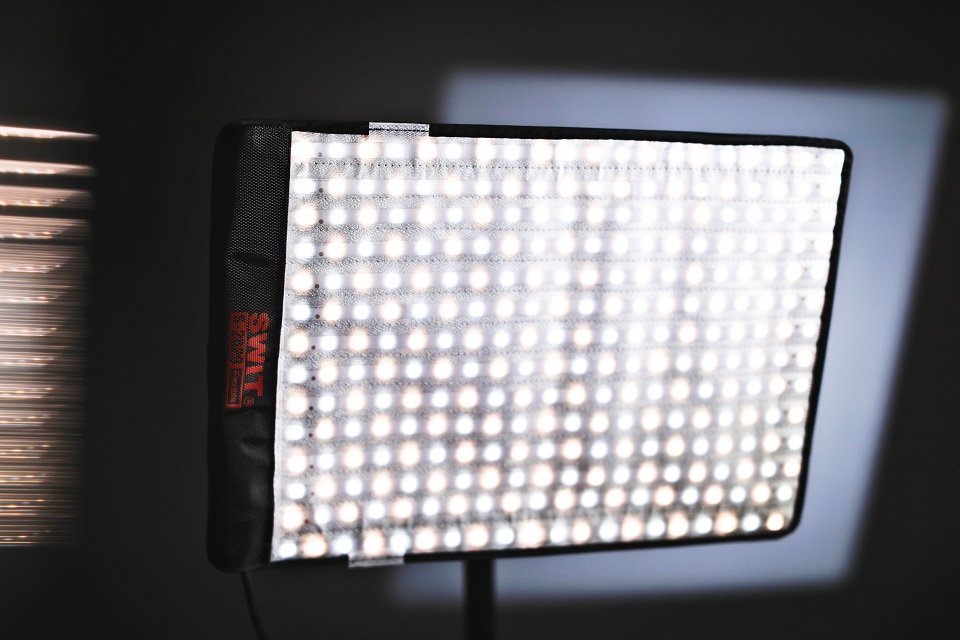 SWIT Flexible Bi Colour LED - Catalyst Cameras